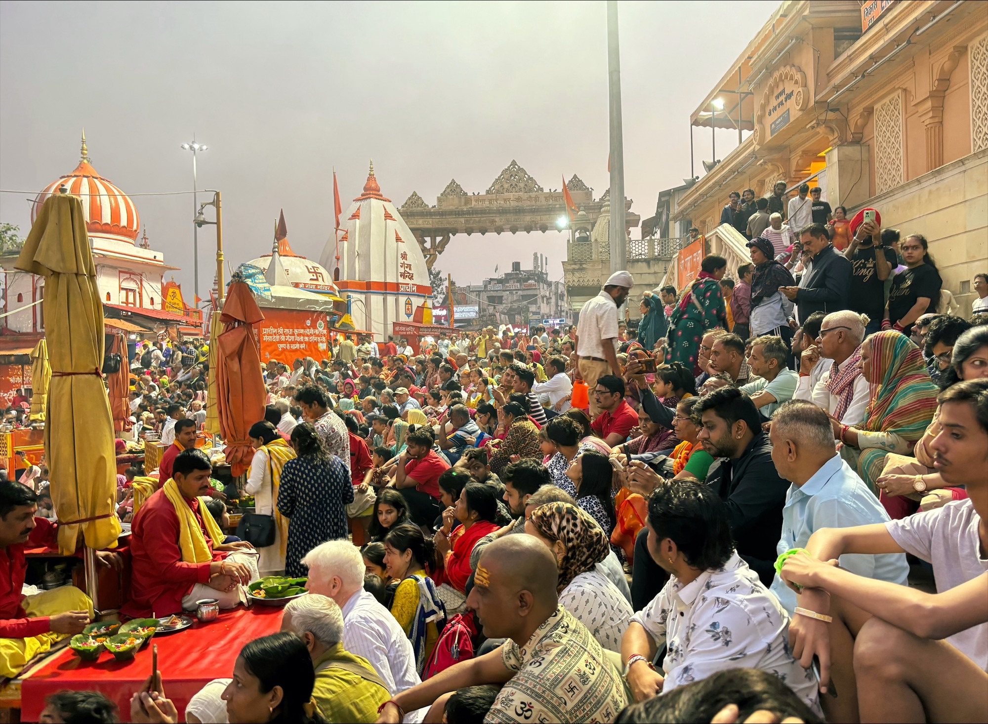 Ganga Aarti in Haridwar: A Soul Stirring Spectacle on the Banks of the ...