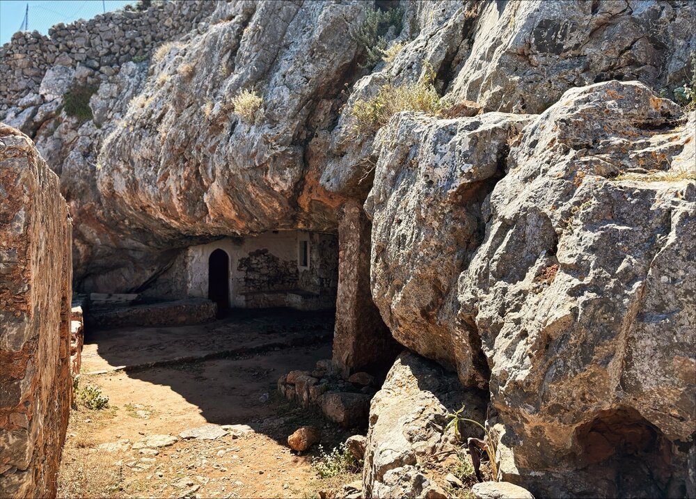 Hike From Gouverneto Monastery to Arkoudospilio Cave & Katholiko Bay in ...